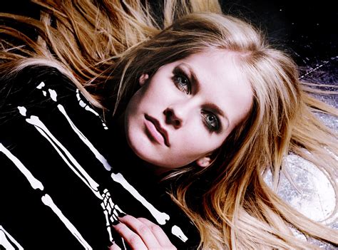 Avril Lavigne HD Wallpaper Avril Lavigne High Resolution Wallpapers Wallpaper