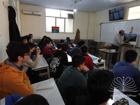 آموزش نقاشی روی بوم مدرسه بصیرت مهر 1402 دبیرستان بصیرت اندیشه