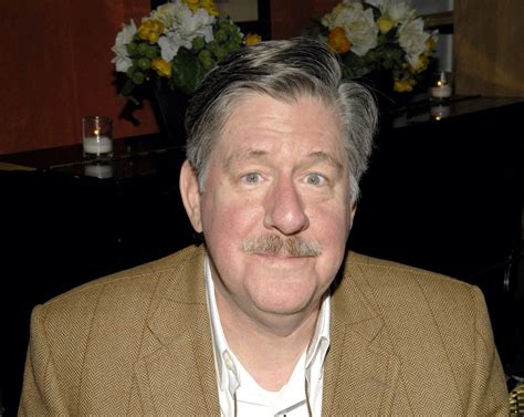 Gilmore Girls Edward Herrmann Lived In A Small Connecticut Town Just Like Stars Hollow