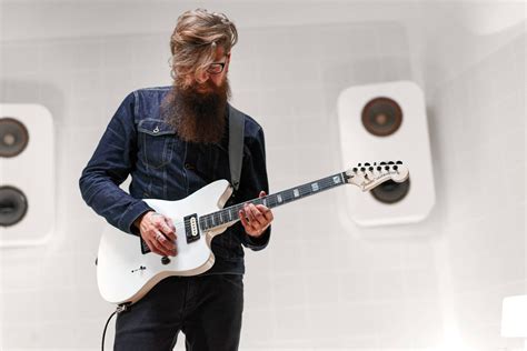 The 10 Best Fender Jazzmaster Players