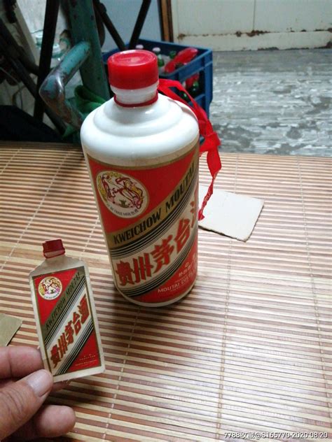 茅台酒瓶酒瓶年代不详白酒瓶玻璃中国大陆au23990012在线拍卖7788老酒瓶