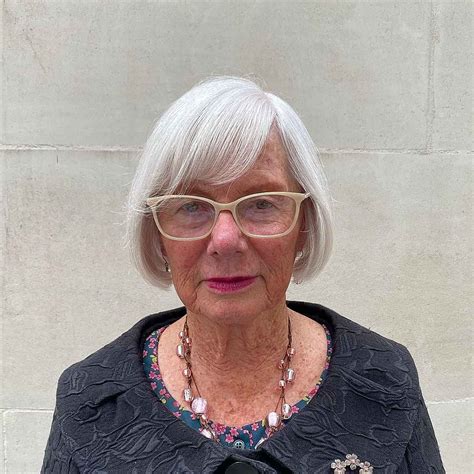 16 Edgy Hairstyles For Women Over 70 With Sass Artofit