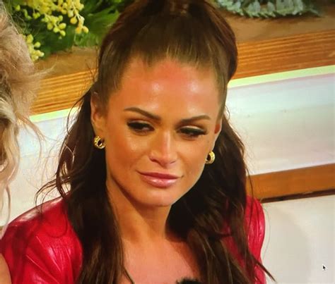 Em On Twitter Olivia Trying To Convince Herself That Rosie Has A Problem With Her Loveisland