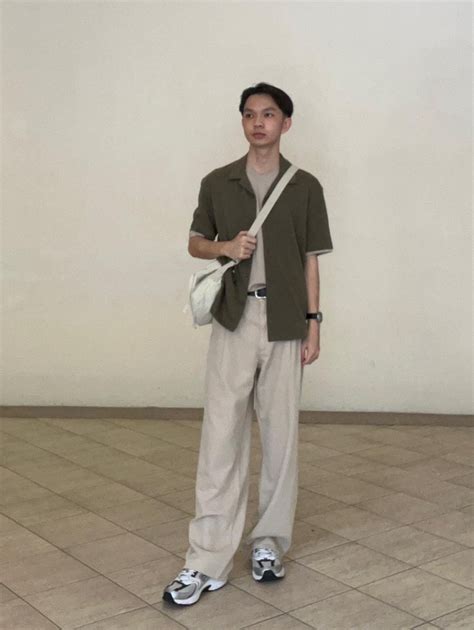 ดูไอเดียสไตล์การแต่งตัวสำหรับ「เสื้อสเวตเตอร์ Milano คอกลม แขนยาว ลายนูน Ribbed แบบซักได้、เสื้อ