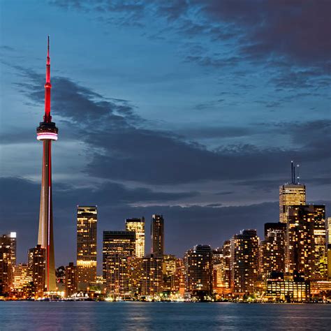 Centro De Toronto Ao Anoitecer Canadá Banco De Imagens E Fotos De Stock