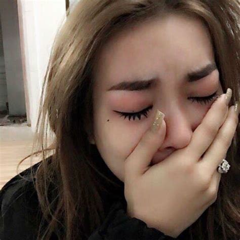 សង្វេគណាស់ កូនប្រុសសាន ស្រីឡៃ ឈឺទាំងគ្មានអ្នកម្តាយនៅក្បែរ និងមើលថែ Khmerload