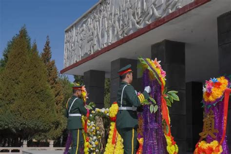 缅怀先烈忆初心 赓续血脉担使命我院师生代表赴临汾烈士陵园开展清明祭扫主题活动 山西管理职业学院