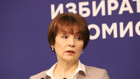 ЦИК Жандармерия охранява машините за вота Nova