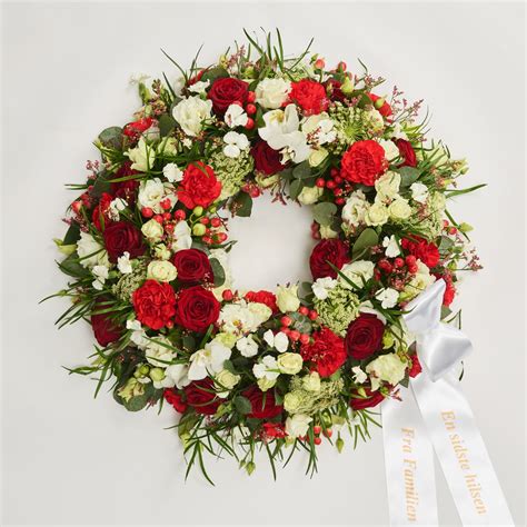 Bårebuket Pris Bestil Bårebuketter Og Blomsterhjerter Her
