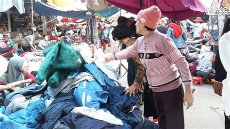 ខែរងាដល់ ហើយ តែ អាជីវករ ត្អូញ លក់ អាវរ ងារ មិន ដាច់ ដូច ពី មុន Tnaot