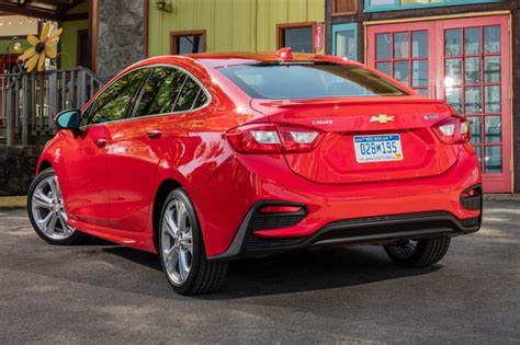 2016 Chevrolet Cruze Pictures 134 Photos Edmunds