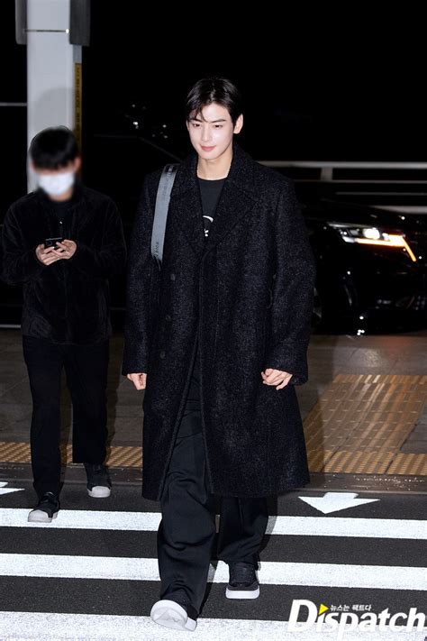 현장포토 얼굴이 복지다 차은우 공항 프린스