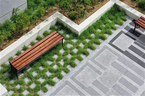 디자인 숨 🐳 콘스페이서잔디블록 현장 Dsoom Kr 잔디깍기 및 블록표면 배토된 흙을 깨끗이 노출될 수 있도록 해주세요 잔디블럭🌱 콘스페이서잔디블럭