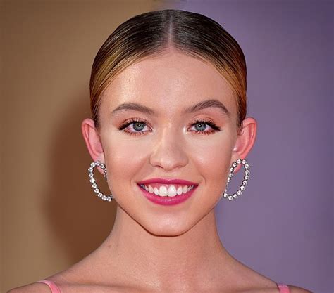 Sydney Sweeney Height Weight Measurements Eye Color Biography