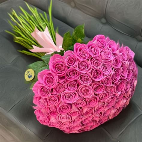 خرید دسته گل رز صورتی قیمت دسته گل صورتی از 20 تا 200 شاخه