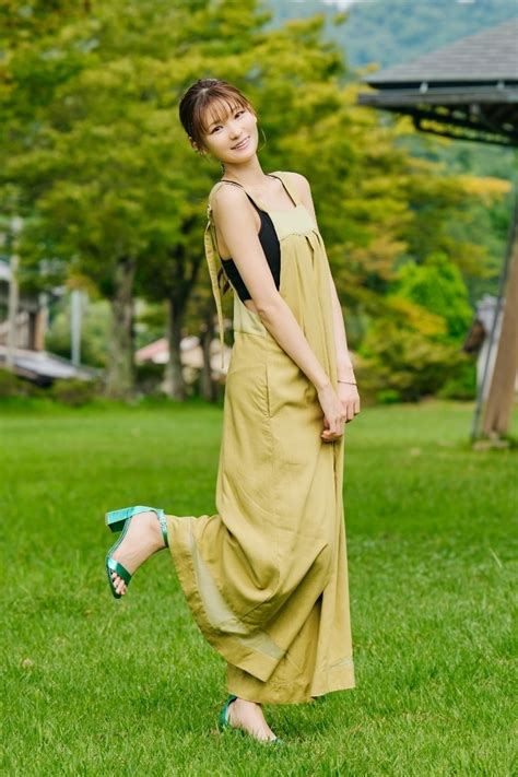 Yui Watanabe Feet 21 Photos