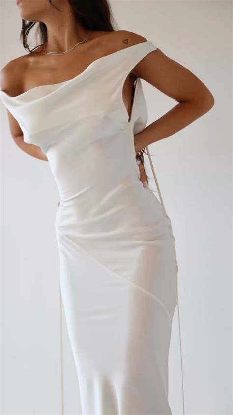 Mirror Palais Plunging Cowl Dress Hochzeit Kleidung Kleidung Hochzeit