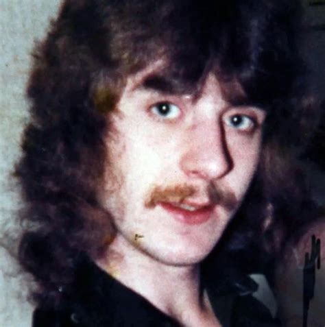 Newly Engaged Melissa Ede Pictured Trying On Wedding Dresses Hull Live