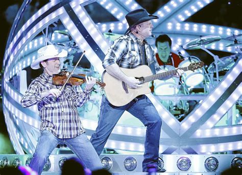 Garth Brooks Concert At Yankee Stadium To Be Broadcast Next Month Copy