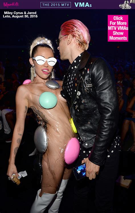 Miley Cyrus In Another Revealing Outfit At 2015 Vma Awards Pic