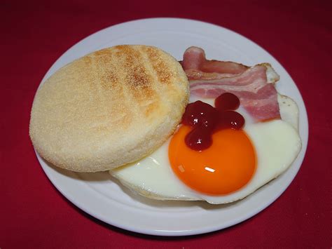 イングリッシュマフィン（ベーコンエッグ） 古木ベガスのブログ