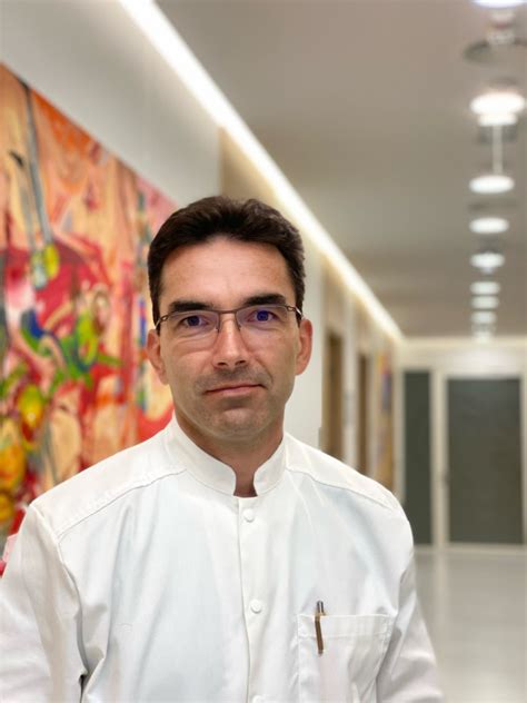 Д р Светослав Славчев дм Ортопед София Супердок