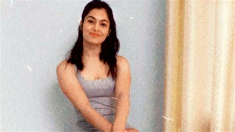 Manu Bhaker Background Wallpapers Baltana