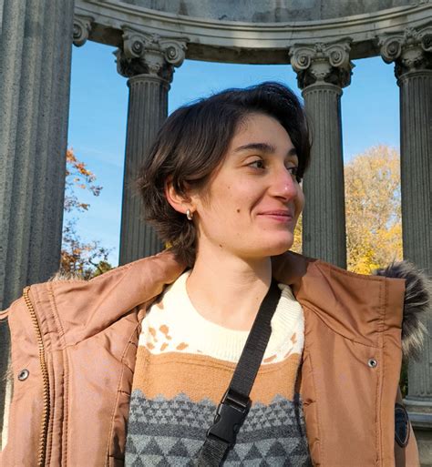 Sofía Pérez Martínez Editorial Nazarí