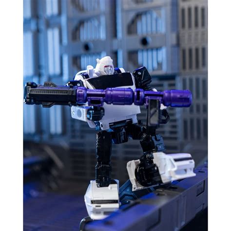 Generations Selects Wfc Earthrise Bugbite Revealed Pre Orders Live Transformers News Tfw2005