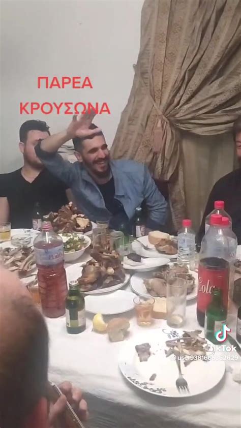 Κρουσανιωτικη παρεα Κοντυλιες By Η Κρήτη Είναι Μόνο Μία