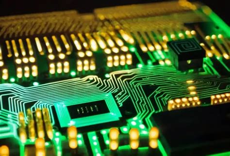 Integrated Circuits Vs Transistors The Inside Scoop Jet Hotel Solutions