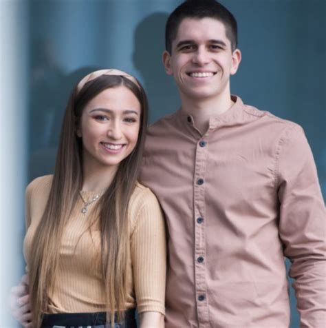 Габриела и Десислав от Един за друг вече са семейство горчиво Вижте каква красива булка е