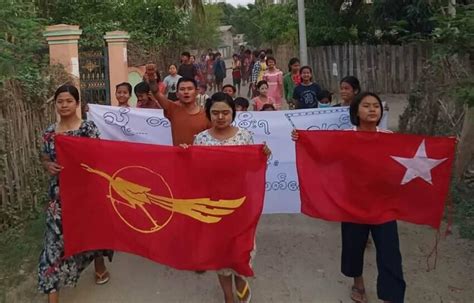 ယင်းမာပင်မြို့နယ်တွင် တရုတ်အလံကို မီးရှို့ပြီး တရုတ်အစိုးရကို ဆန့်ကျင် ကန့်ကွက်ကြောင်း ချီတက