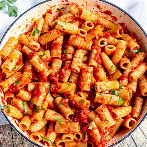 Rigatoni With Brussels Sprouts Parmesan Lemon And Leek Chefinoz