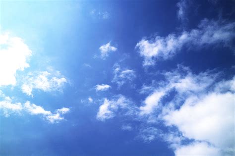 유토이미지 상세페이지 베이직샵 20079258 파란 하늘 흰구름