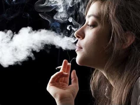 سیگار کشیدن در نوجوانان و راه های برخورد والدین دکتر مهسا ساداتی