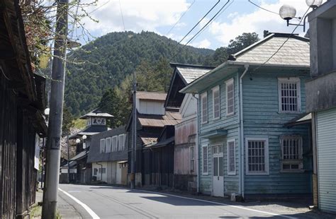 ぷろとん on Twitter RT alfi le 茨城県 高部宿の街並み木造三階楼や西洋館迫力ある近代建築が山間の街道沿いに軒