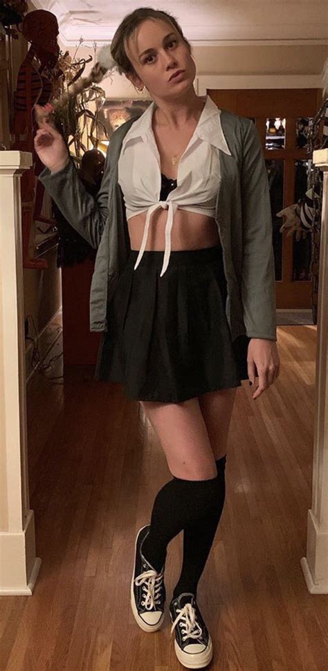 Someone Wanna Help My Hard Throbbing Bwc Cum For Mommy Brie Larson