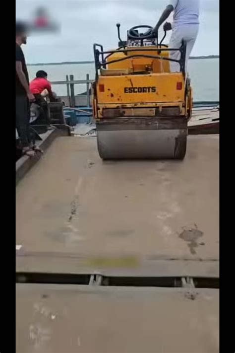 Youre Supposed To Remove The Batteries Before Throwing Them In Meme By Cliffy 99 Memedroid