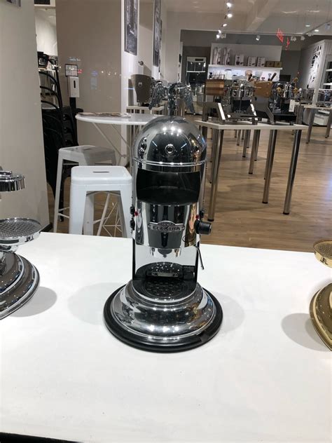 Máy Pha Cà Phê Hấp Dẫn Viết Bởi Botti Chris