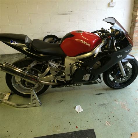 Yamaha R6 Trackrace Bike With V5