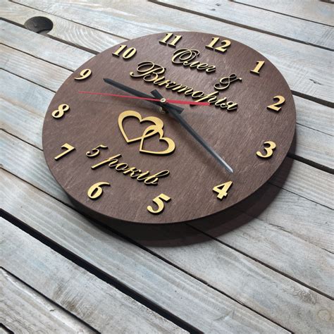 Часы настенные из дерева часы на юбилей свадьбы часы настенные с именами Hwd A0503 фото