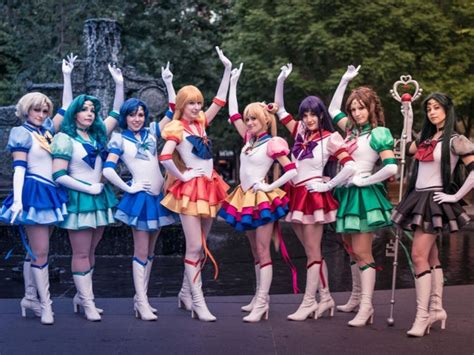 Sailor Moon Cosplay Group Sailor Moon 10 Sailor Scout Cosplay Groups