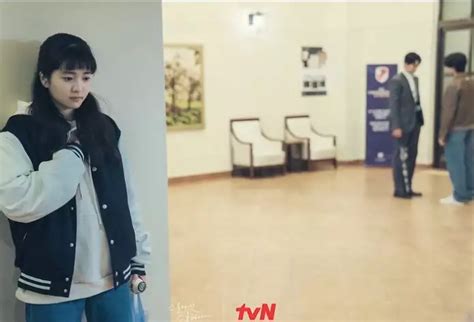 《二十五，二十一》吻戲播出被戰翻！「不舒服」v S「很喜歡」兩反應！