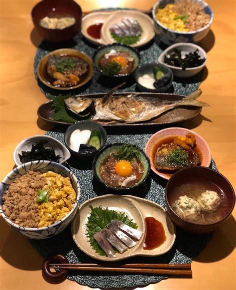 阪本智子さんのインスタグラム写真 阪本智子instagram 「🍳♡ 釣った アジ で鯵尽くし飯🤤💙 ・ 🐟お品書き🐟 ★刺身 ★ユッケ