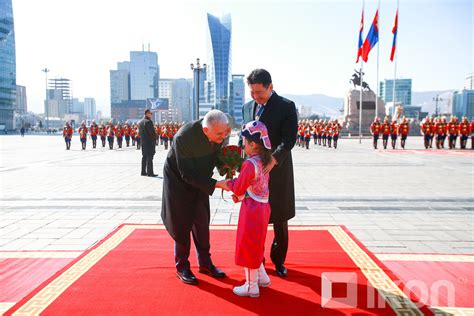 ФОТО Ерөнхий сайд У Хүрэлсүх Туркийн Ерөнхий сайдыг төв талбайд угтлаа