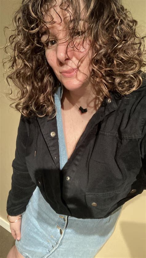 Devon Spier חיה אריאל Chaya Arielle She They On Twitter Dark And Light