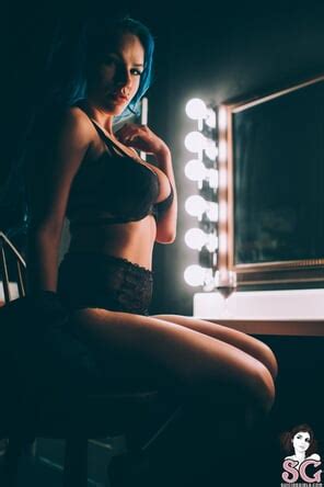 Perfect Alt Girl Saturn Check Yourself Porn Pic