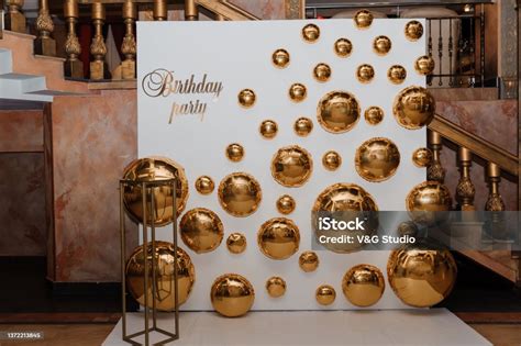 화려한 풍선 풍선으로 만든 웨딩 아치 어린이 파티의 축하 풍선으로 만든 아치 아치 건축적 특징에 대한 스톡 사진 및 기타 이미지 아치 건축적 특징 풍선 검은색