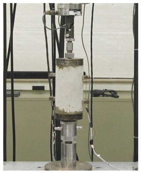 Laboratory Evaluation Of Tensile Creep Behavior Of Concrete At Early Ages